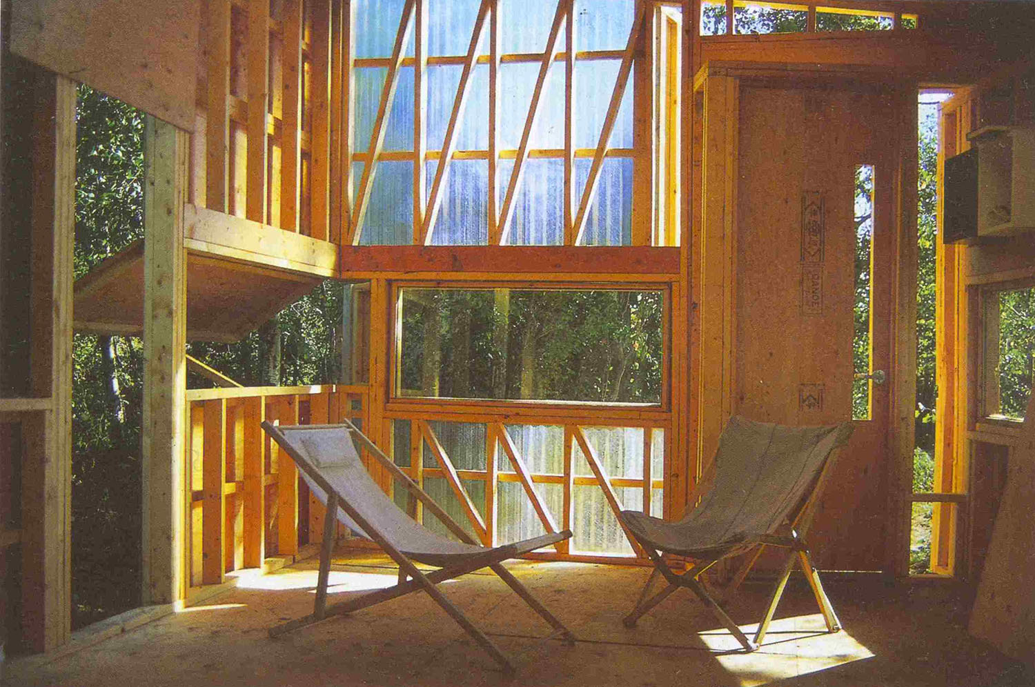 Seasonal Residence at Shoal Lake - Carte canadienne des édifices et des ...