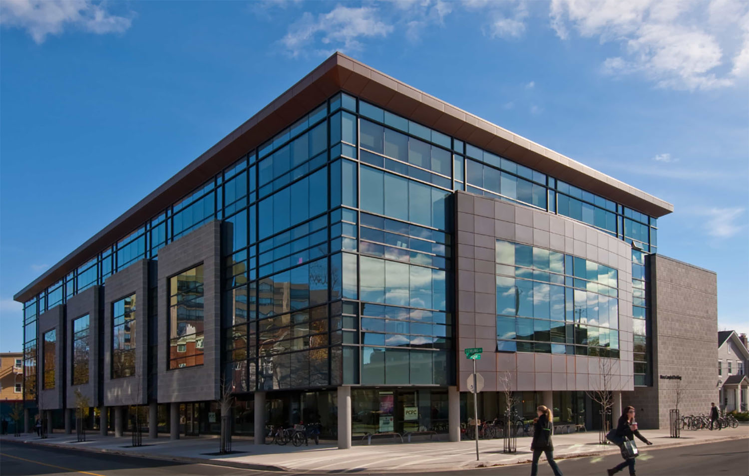 Dalhousie University Mona Campbell Building - Carte canadienne des ...