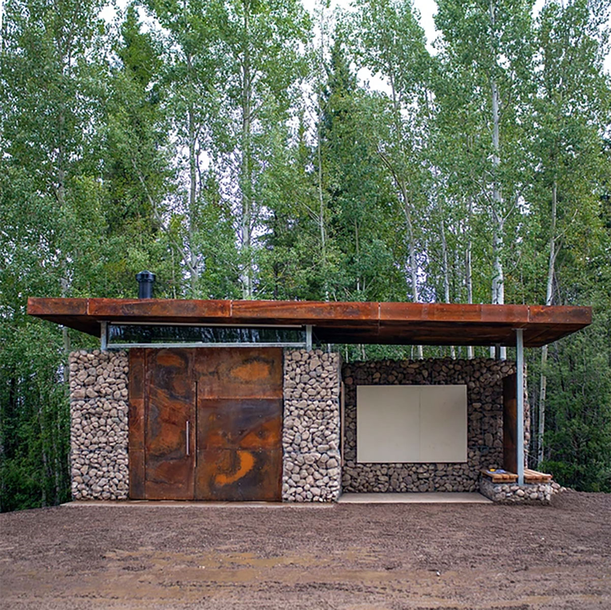 Liard Highway Welcome Pavilion - Carte canadienne des édifices et des ...