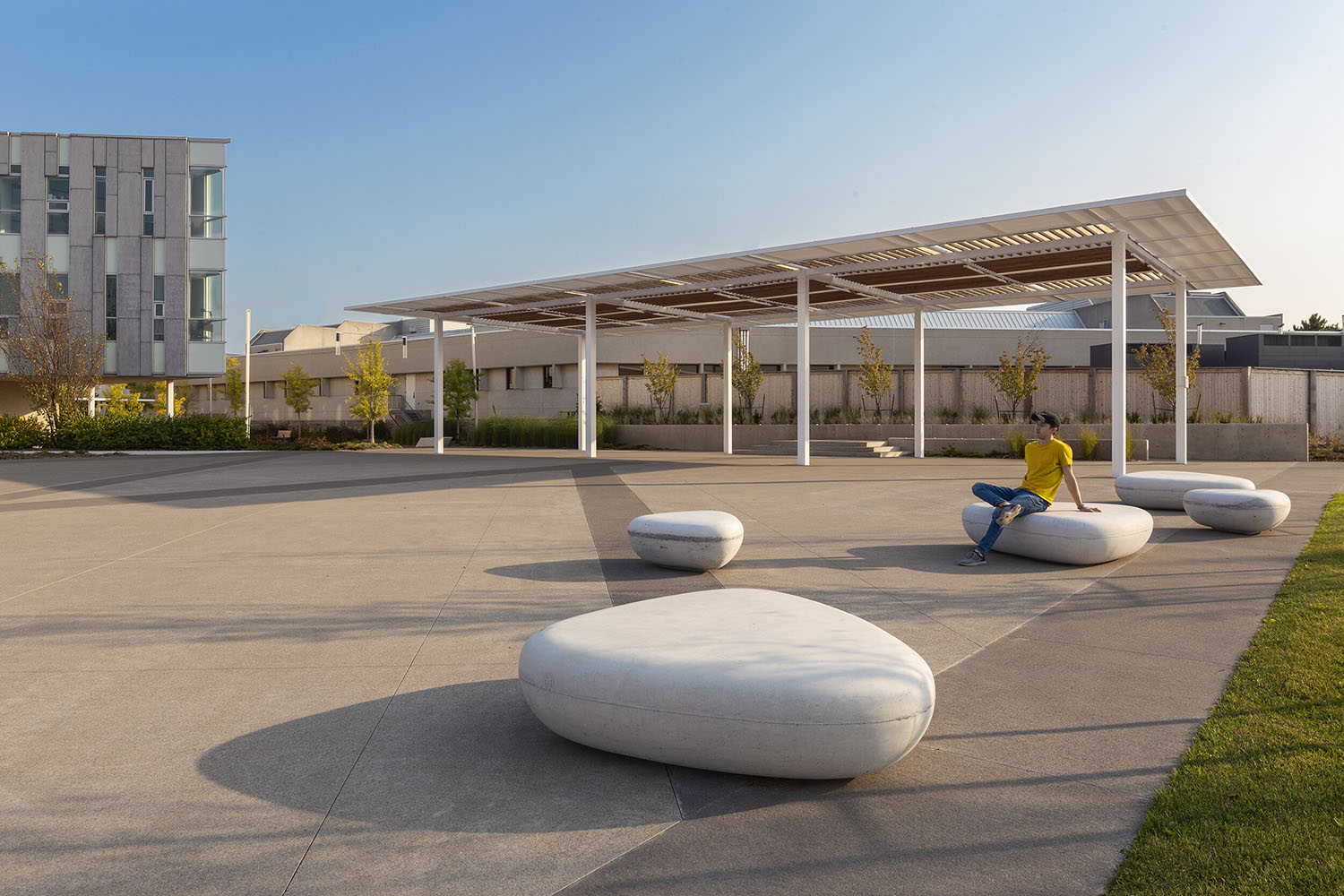 International Plaza – Niagara Region Headquarters - Carte canadienne ...
