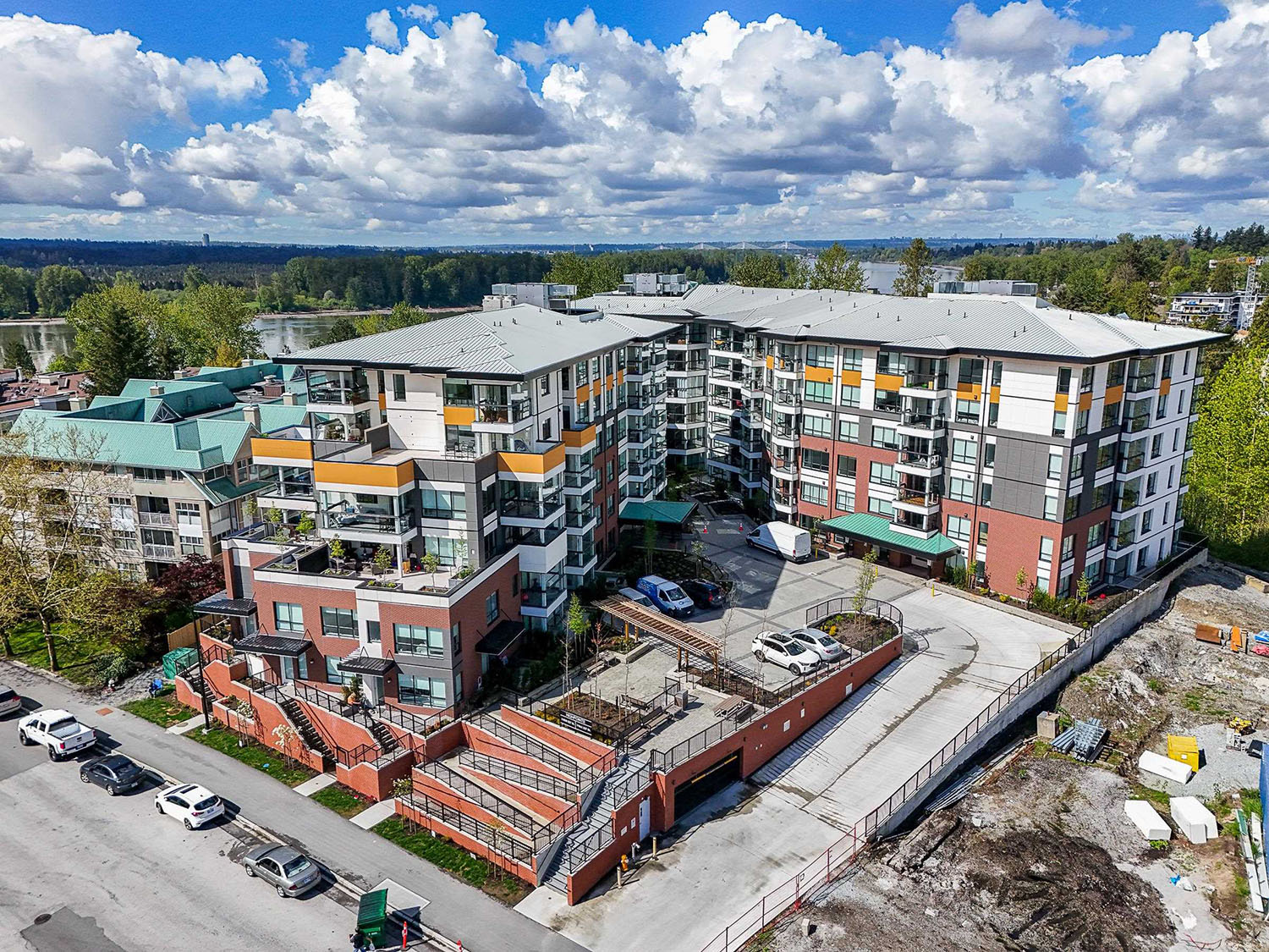 HighPointe Park Condominium - Carte canadienne des édifices et des ...